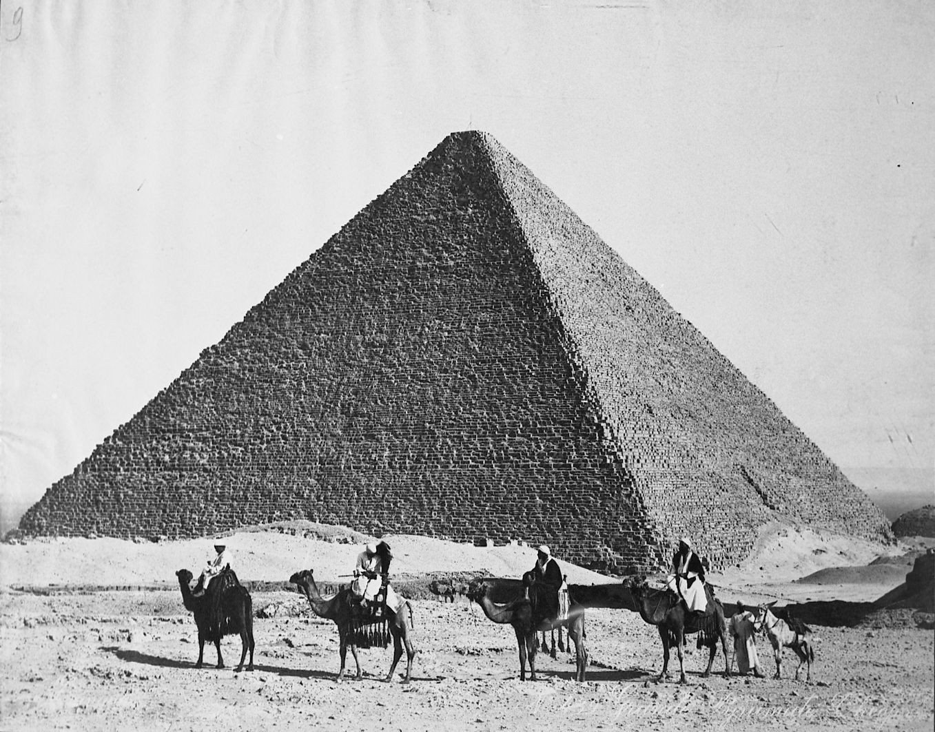 Great Pyramid Of Khufu Crystalinks Great Pyramid Of Khufu Pyramids